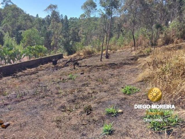 Terreno de 330m² à venda em Terra Preta