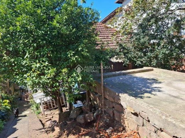 Terreno de 440m² no bairro Camaquã