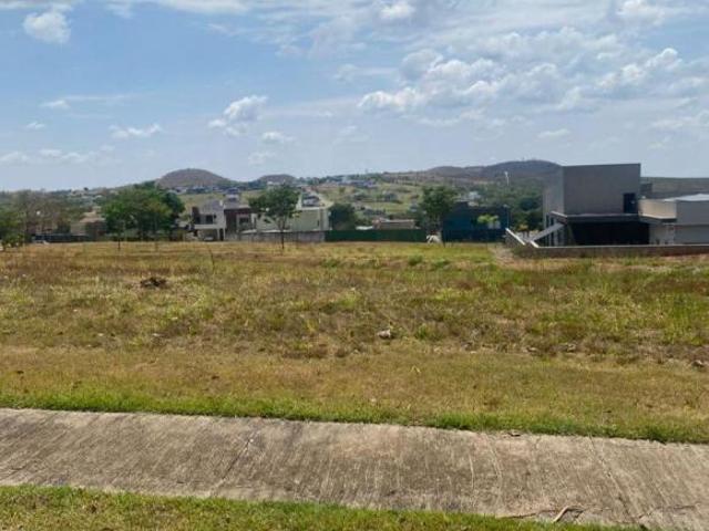 Terreno de 460 m² Condomínio Alphaville 2