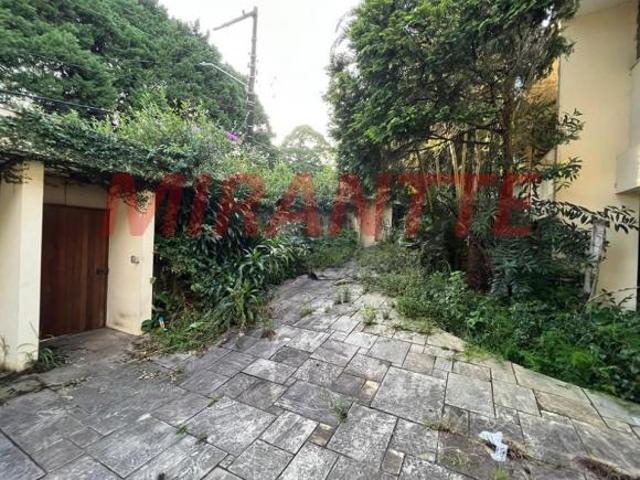 Terreno de 480m² com 4 quartos