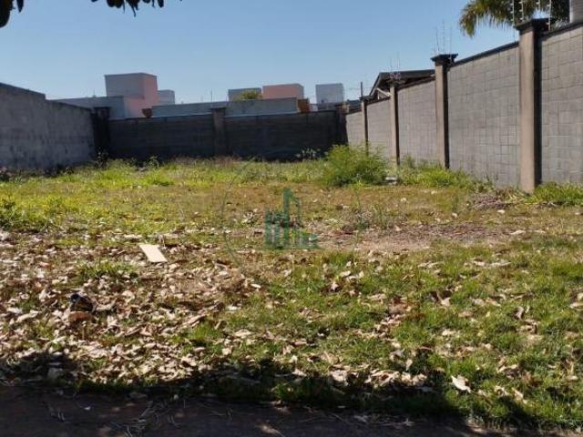 Terreno de 428m² no Residencial Portal Agua Branca!