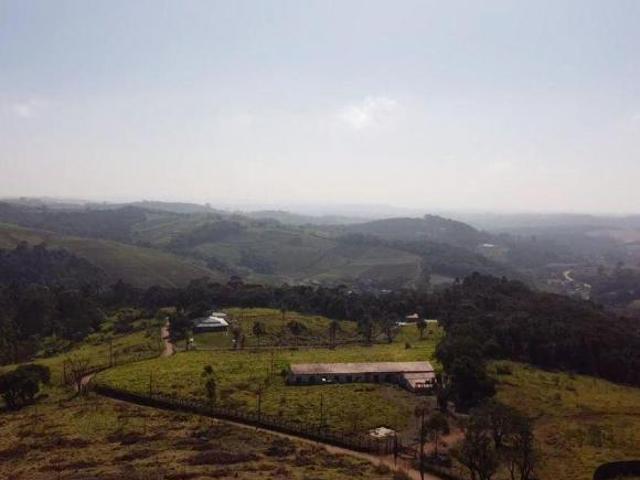 Terreno de 500m² em Ibiúna, com ótima topografia e excelente aproveitamento para projetos residencia