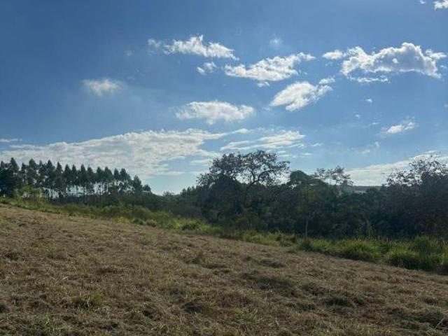 Terreno de 500m² em Mairinque com excelente topografia para construção
