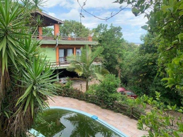 Terreno de 5.280 m², com 3 casas, no bairro Ponta Grossa, em Porto Alegre