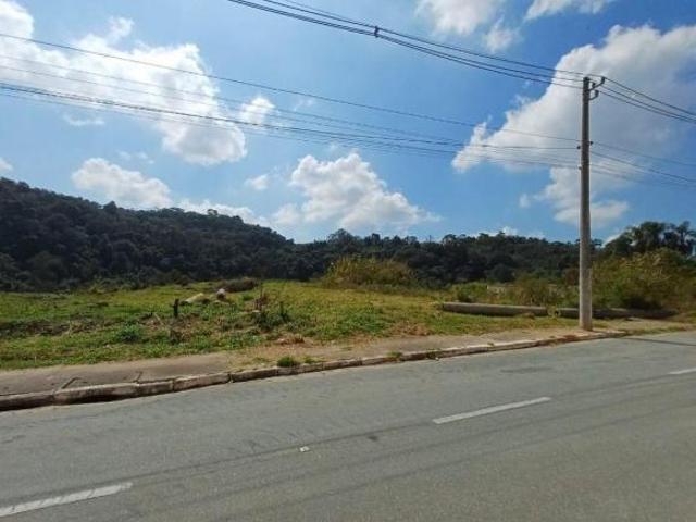 Terreno de 5.900 m² à Venda no Bairro dos Altos em Barueri – Confira!