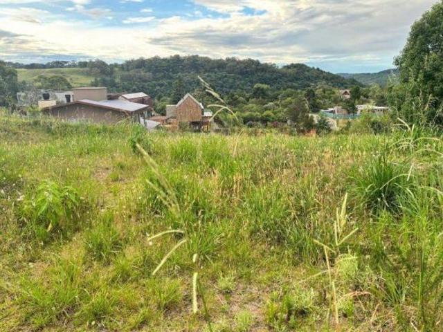 Terreno de 600m2 em ótimo loteamento residencial