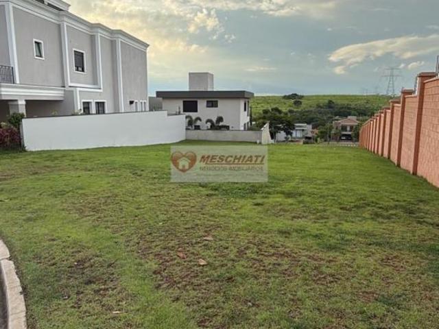 Terreno de 611m² no Condomínio Alphaville 3, à venda em Campinas SP!