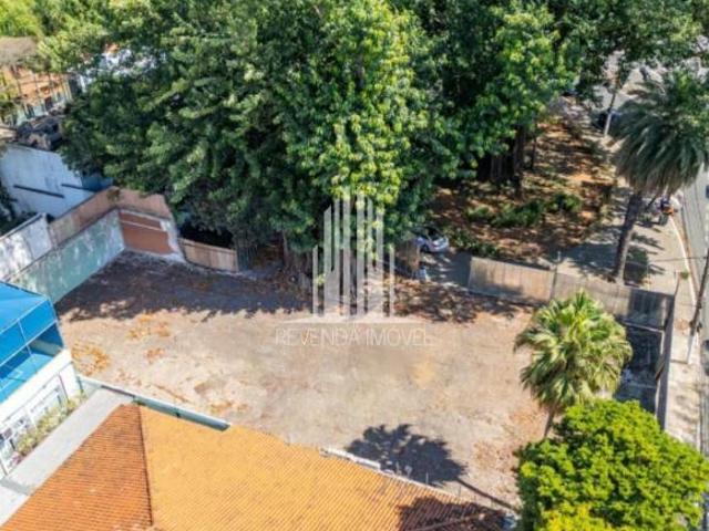 Terreno de 635m² no Jardim América, São Paulo Oportunidade única na melhor localização!