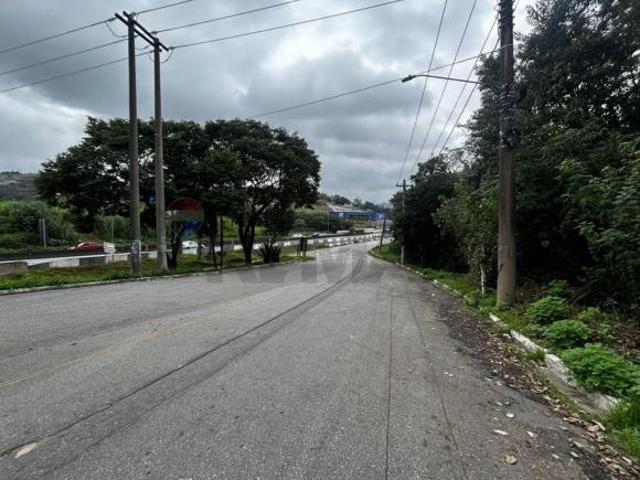 Terreno de 750 m² no bairro da Vila Rosa em Mairiporã