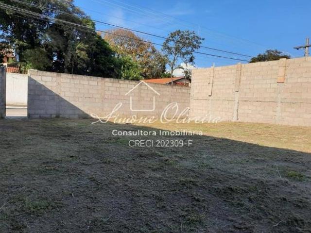 Terreno de 700 metros quadrados desmembrado no bairro Areão em Taubaté/SP