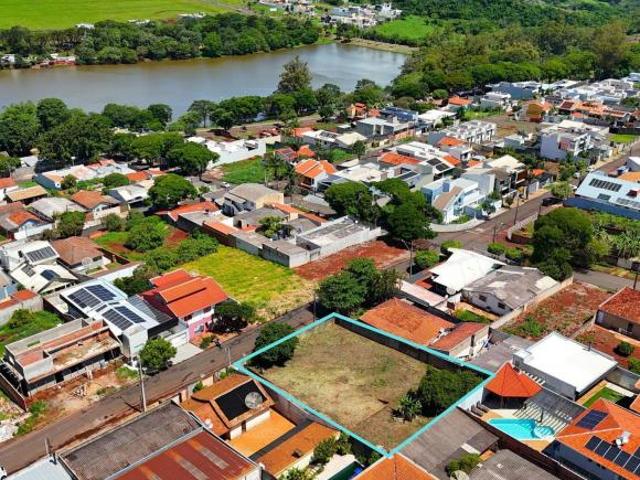 TERRENO DE 875M² PROXIMO AO LAGO JABOTI JARDIM MENEGAZZO EM APUCARANA