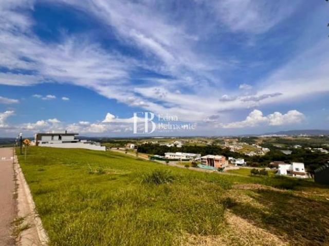 Terreno de 800m2 para venda, declive com vista incrível local alto, no condominio Fazenda Serra Azul