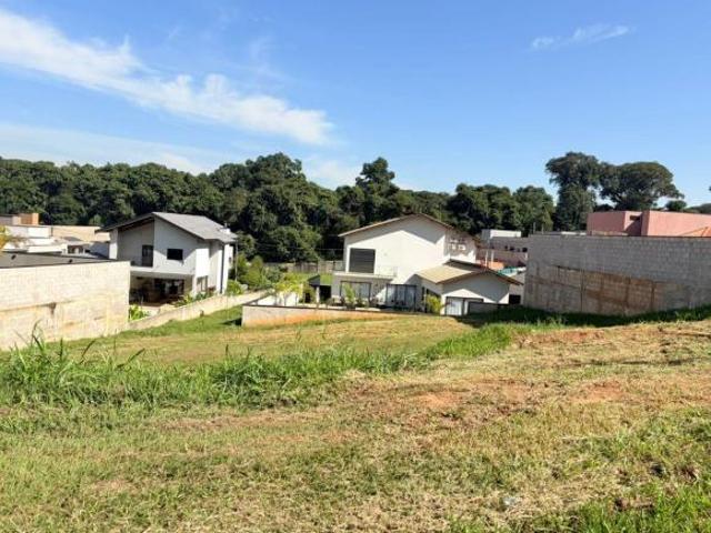 TERRENO DE 808m² À VENDA NO CONDOMÍNIO TERRAS DE SANTA TERESA VINHEDO/ITUPEVA SP