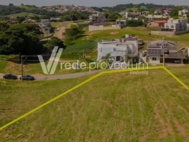 Terreno de 810m² em Aclive no Condomínio Terras de Santa Teresa