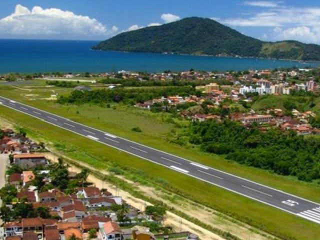 TERRENO DE 823 m² A VENDA EM UBATUBA SP / PARQUE VIVAMAR