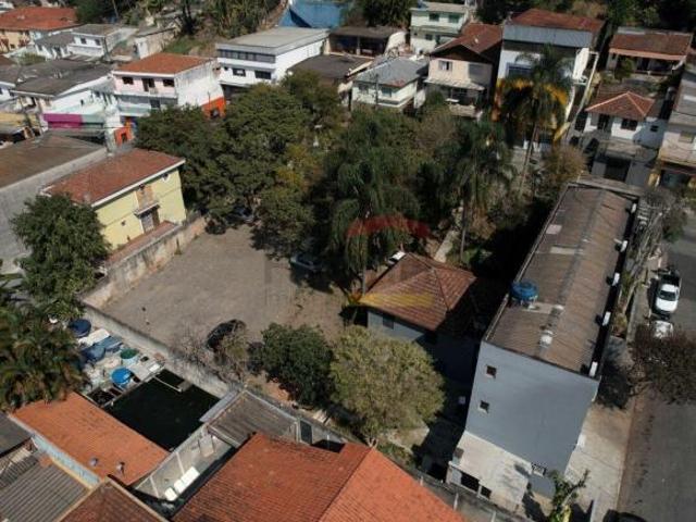 Terreno de 994m² à venda no Pé da Serra da Cantareira!