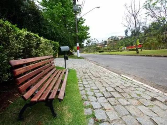 Terreno declive à venda 1.238 m² Tamboré 1