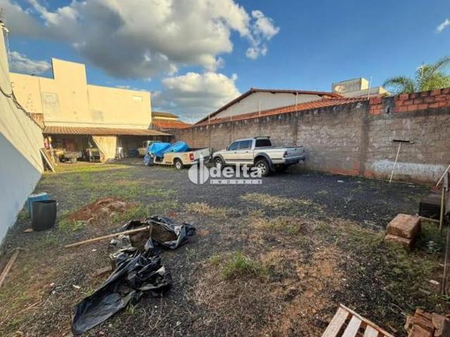 Terreno disponível para venda 250 m² no bairro Jardim Patrícia em Uberlândia MG