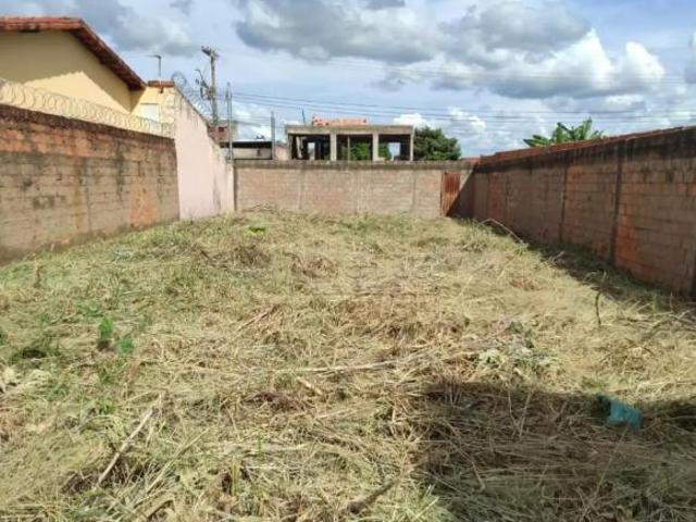 Terreno disponível para Venda 352 m² no bairro Saraiva em Uberlândia MG