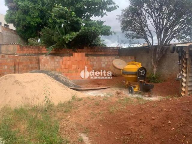 Terreno disponível para venda 383m² no bairro Tibery em Uberlândia MG