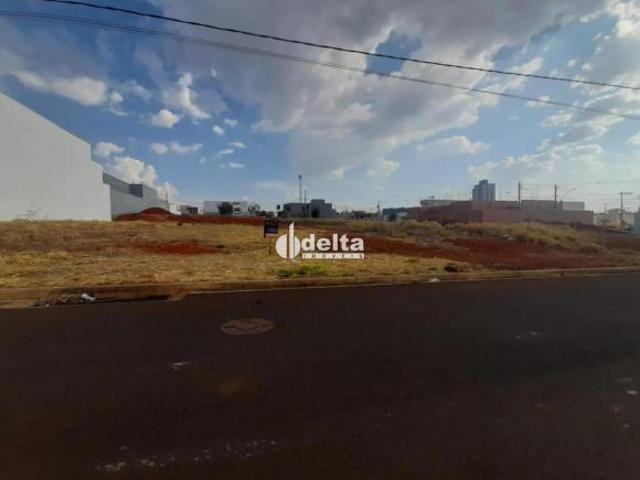 Terreno disponível para venda no bairro Aclimação em Uberlândia MG