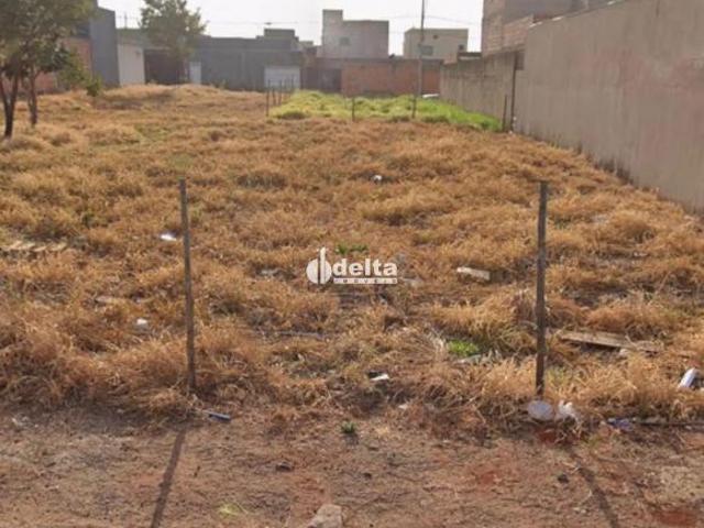 Terreno disponível para venda no bairro Jardim Ipanema em Uberlândia MG