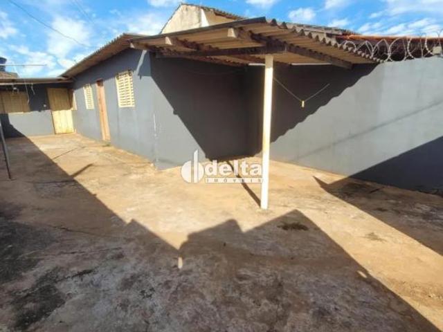 Terreno disponível para venda no bairro Jardim Ipanema II em Uberlândia MG
