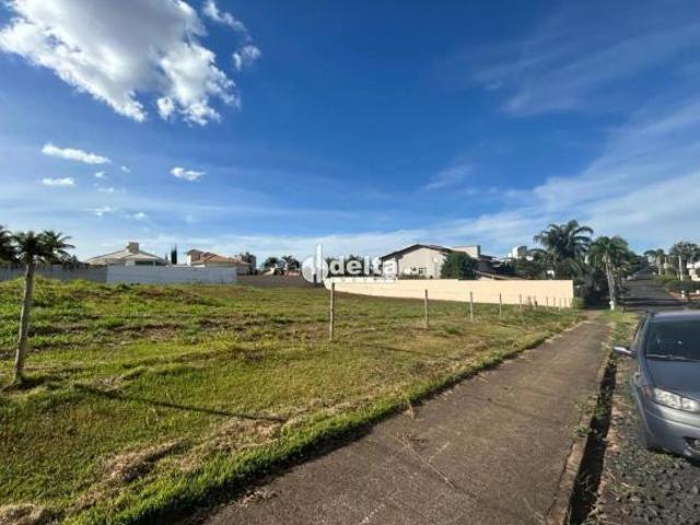 Terreno disponível para venda no bairro Morada da Colina em Uberlândia MG
