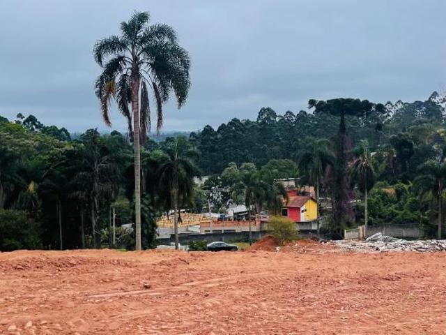 Terreno excelente, com pagamento facilitado, oportunidade para sair do aluguel