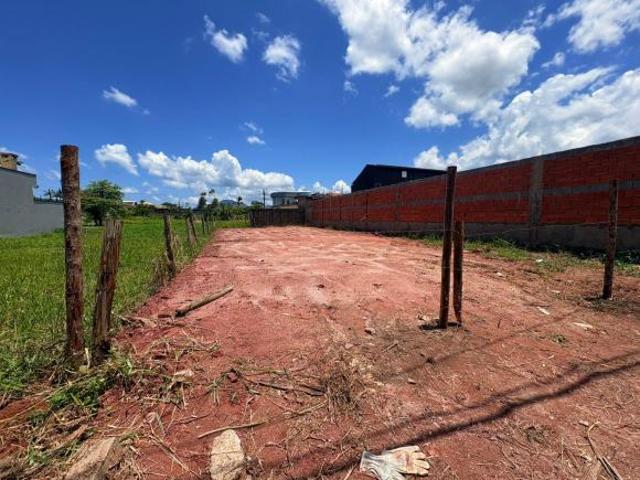 Terreno, excelente localização a 700mts da praia, aterrado e escriturado