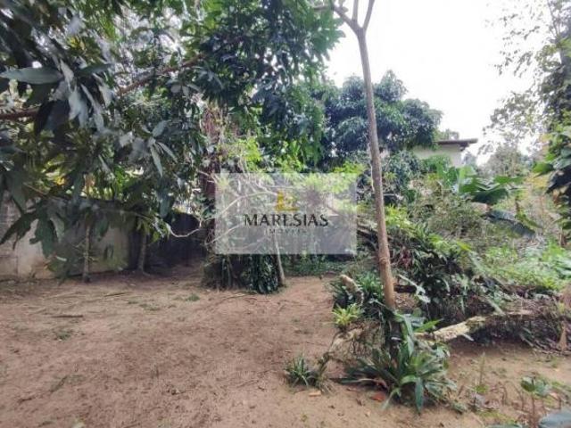 Terreno Exclusivo à Beira Mar: 850m² de Natureza Preservada a 600m da Praia em Localização Premiu