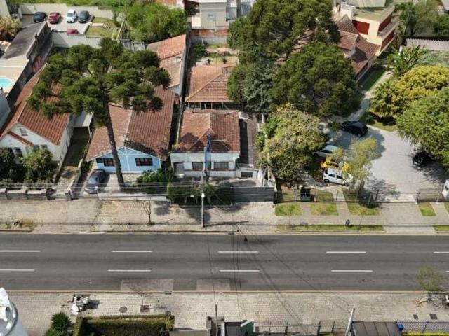 Terreno Exclusivo com 589 m² | Aceita Permuta no local | à venda por R$ 1.500.000 Juvevê Curitib