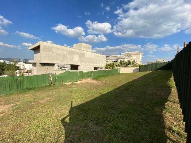 Terreno Exclusivo de 508 m² no Condomínio Alphaville Nova Esplanada 2