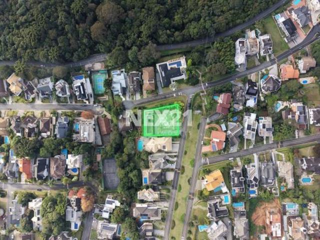 Terreno em condomínio à venda | Parque Tingu