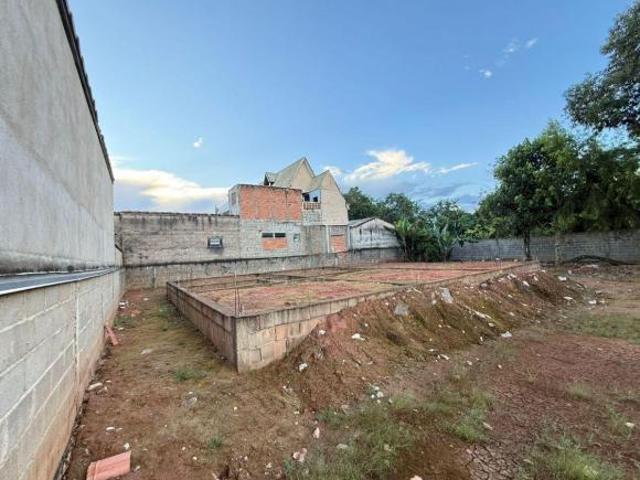 Terreno Exclusivo no Centro de Inconfidentes com Projeto e Infraestrutura