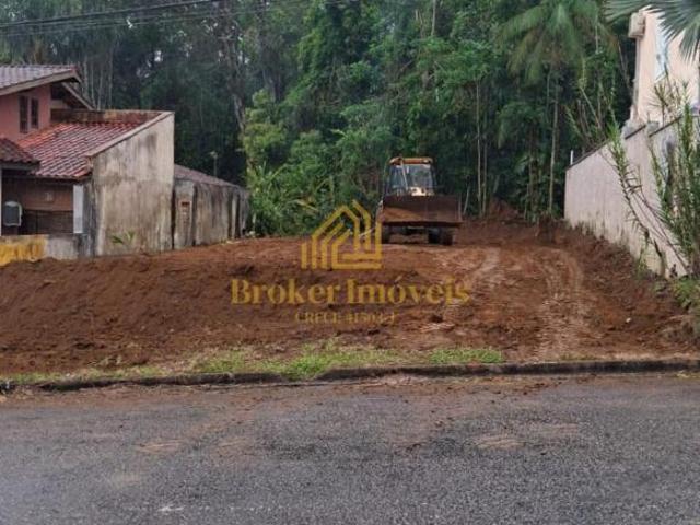 Terreno Exclusivo no Condomínio Park Imperial Em meio à Mata Atlântica com vista para o mar!