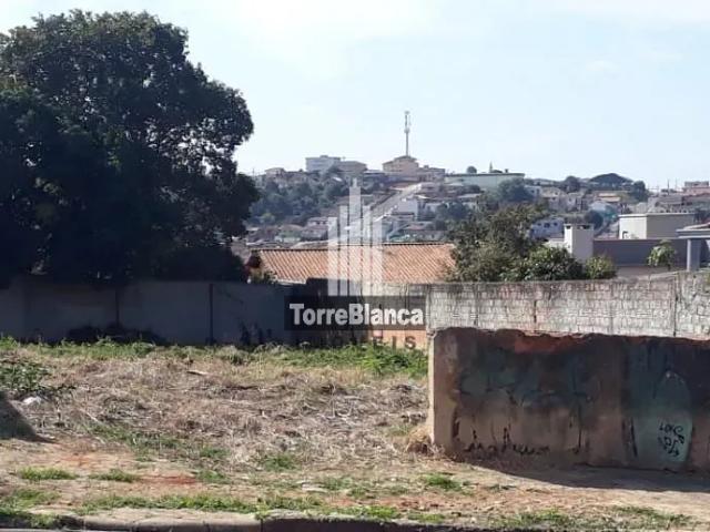 Terreno em Olarias, Ponta Grossa/PR de 420m² à venda por R$ 249.900,00