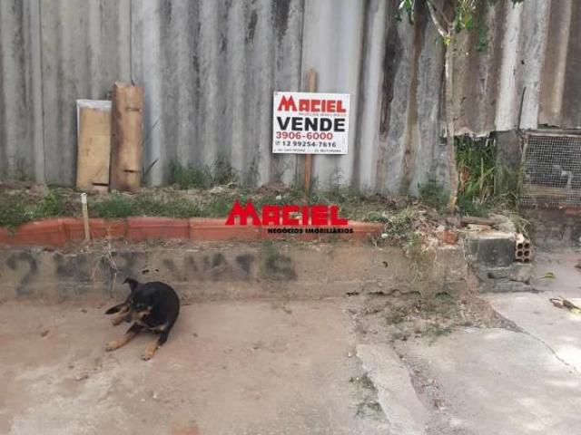 terreno em avenida com projeto aprovado para construção de uma casa