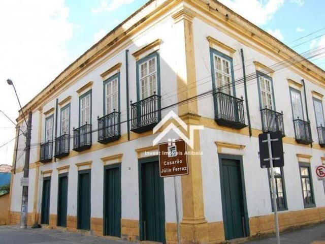 Terreno em aclive com 840 m² de área a venda no San Remo em Atibaia