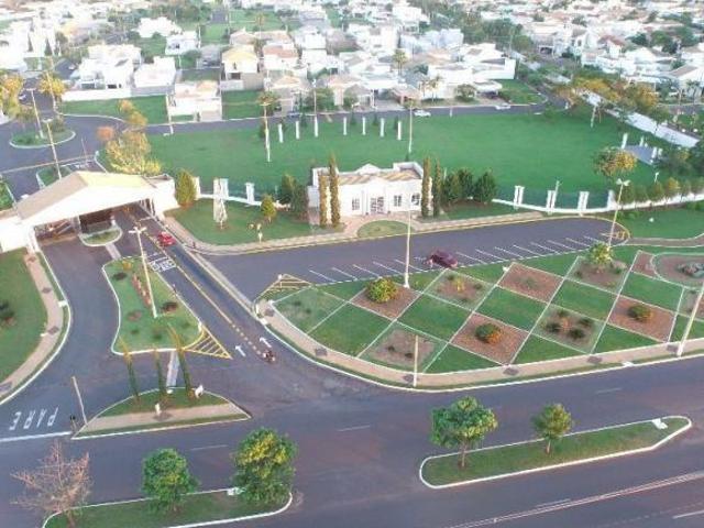 Terreno em Aeroporto, Araçatuba/SP de 390m² à venda por R$ 332.000,00