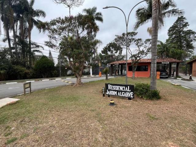Terreno em Algarve, Cotia/SP de 0m² à venda por R$ 650.000,00