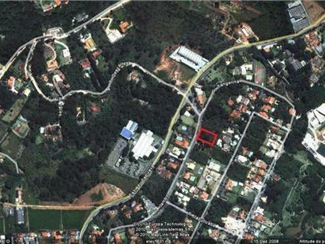 Terreno em Algarve, Cotia/SP de 0m² à venda por R$ 700.000,00