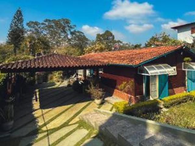 Terreno em Algarve, Cotia/SP de 1200m² 3 quartos à venda por R$ 1.200.000,00