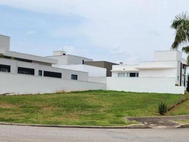 Terreno em Alphaville Nova Esplanada 3