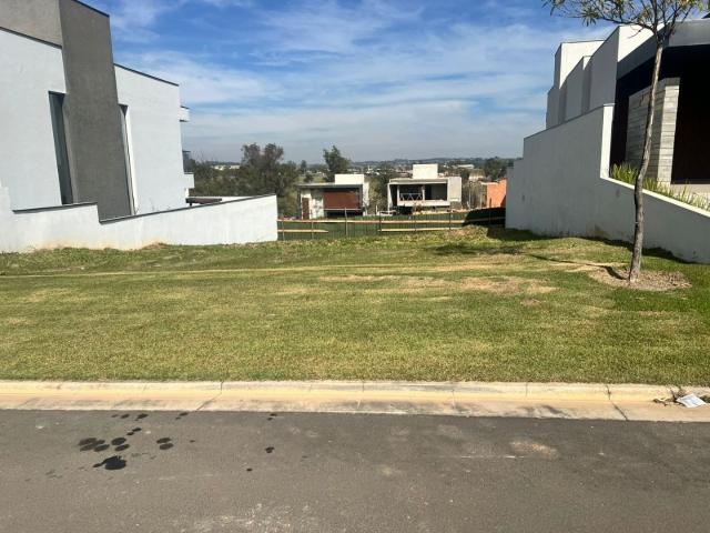 Terreno em Alphaville Nova Esplanada, Votorantim/SP de 0m² à venda por R$ 579.000,00
