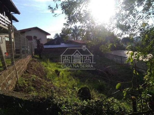 TERRENO EM BAIRRO JUNTO AO CENTRO