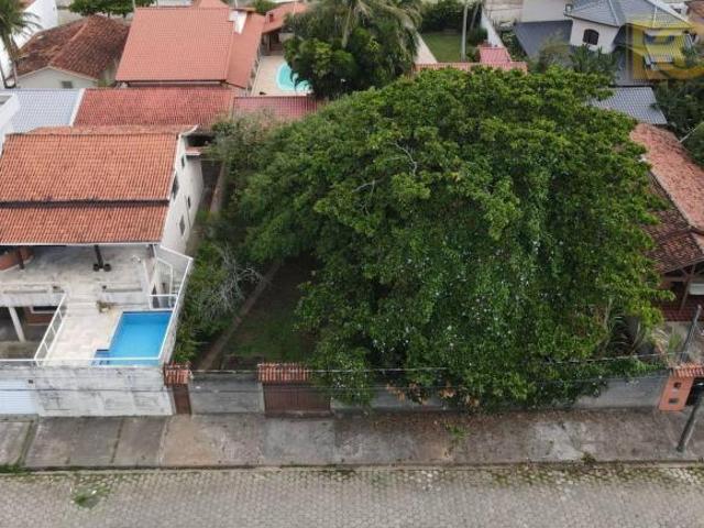 Terreno em Bairro Residencial a 50m Do Mar Stella Maris Peruíbe/SP