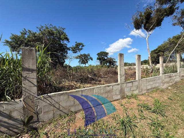 Terreno em Baleia, São Pedro da Aldeia/RJ de 3548m² à venda por R$ 169.000,00