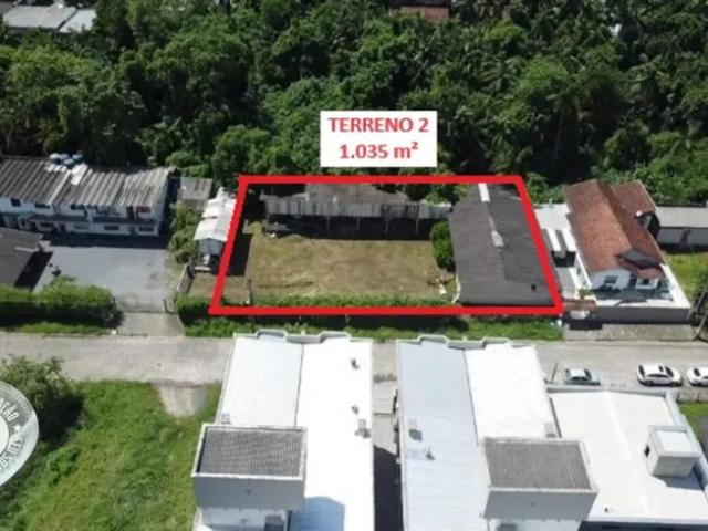 Terreno em Blumenau com 1.035 m²