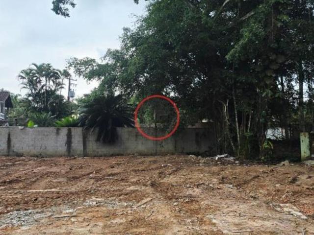 TERRENO EM BOIÇUCANGA 1300 METROS QUADRADOS, TODO MURADO,BEM LOCALIZADO,PERTO DE TODA ESTRUTURA DO B